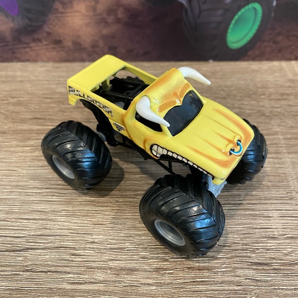 monster jam | Toys | Monster Jam Bulldozer El Toro Loco Truck 64 Scale ...
